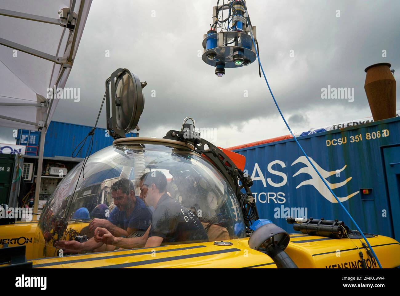 Submarine and video experts onboard the Ocean Zephyr test the video ...