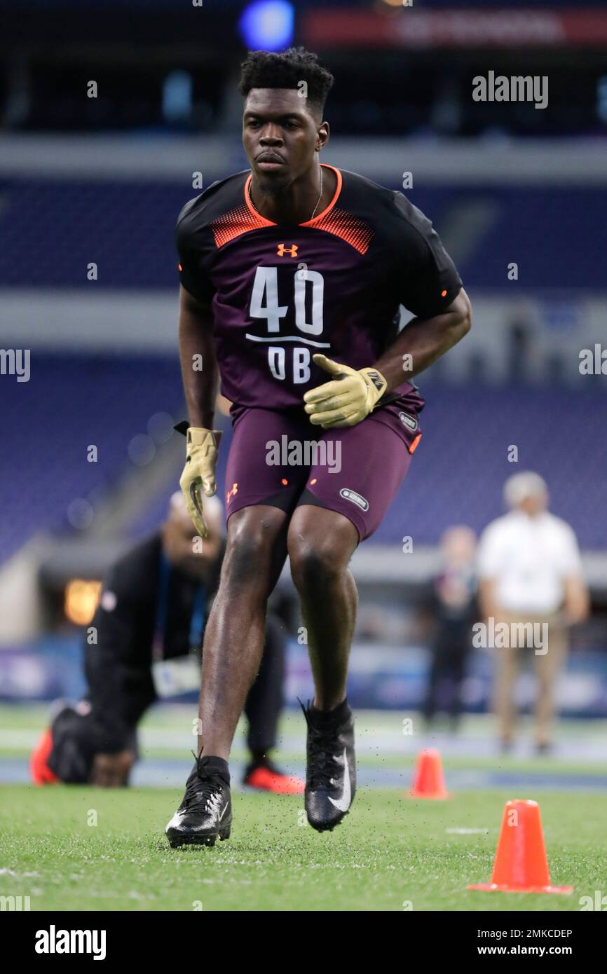 LSU defensive back John Battle runs a drill at the NFL football ...