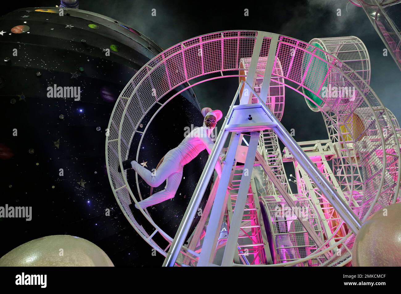 Performers from the Academicos do Grande Rio samba school parade during ...