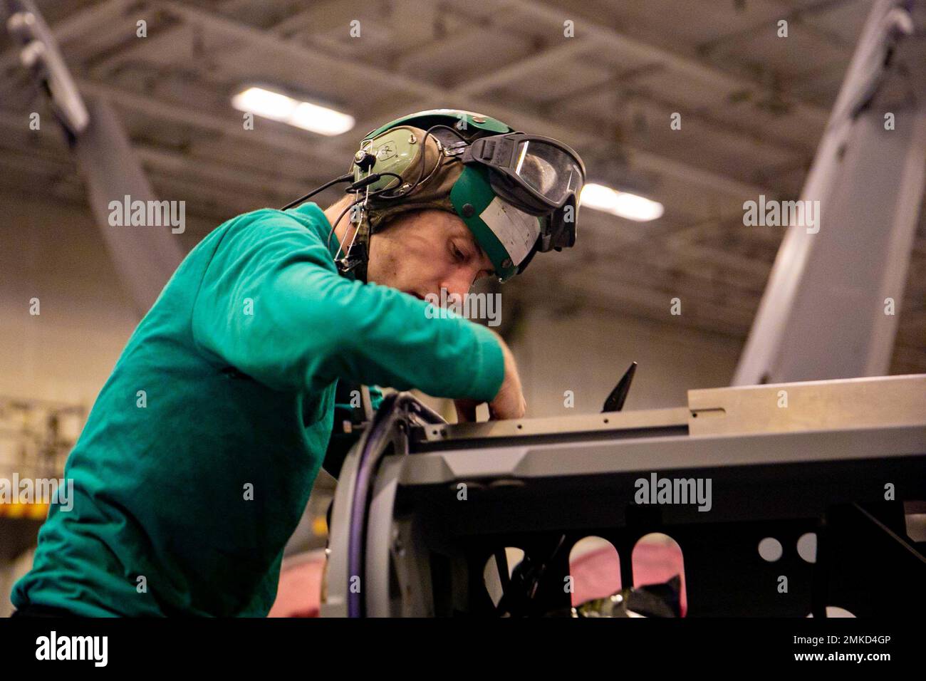 220908-N-UI066-1135 ADRIATIC SEA (Sep. 8, 2022) Aviation Electronics ...