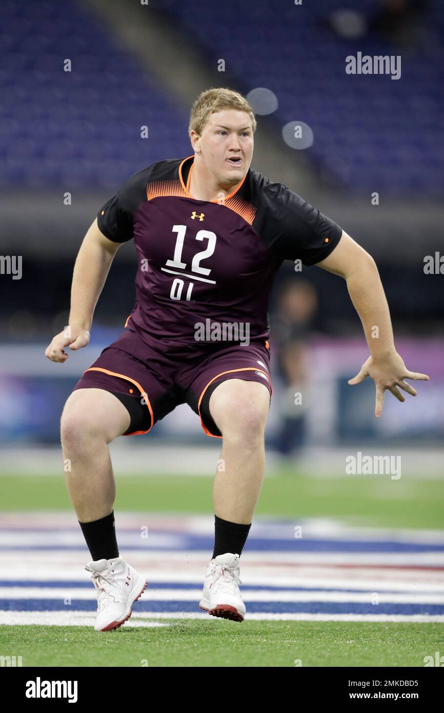 Wisconsin offensive lineman Michael Deiter runs a drill during the NFL ...