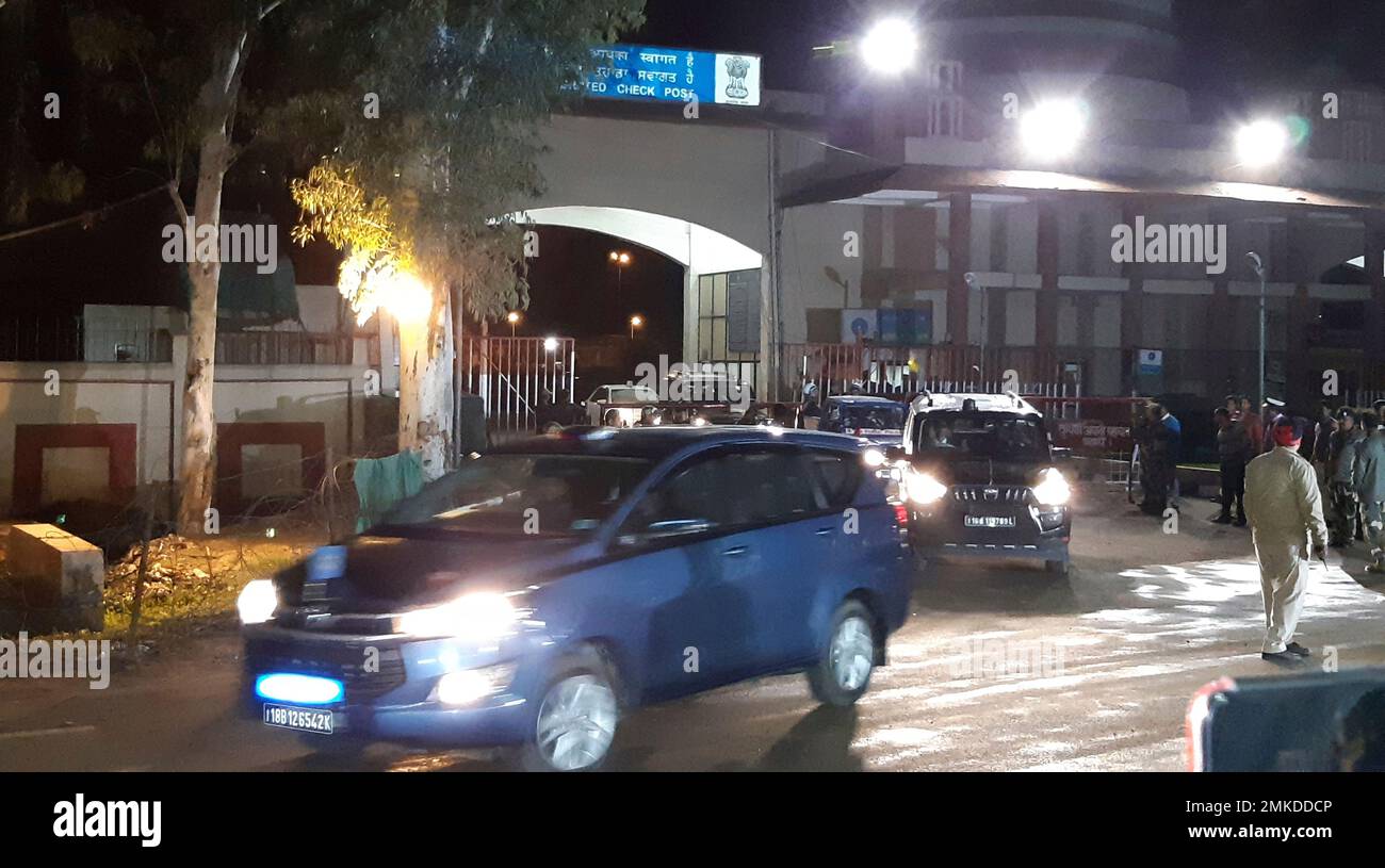 The convoy carrying Indian air force Wing Commander Abhinandan ...