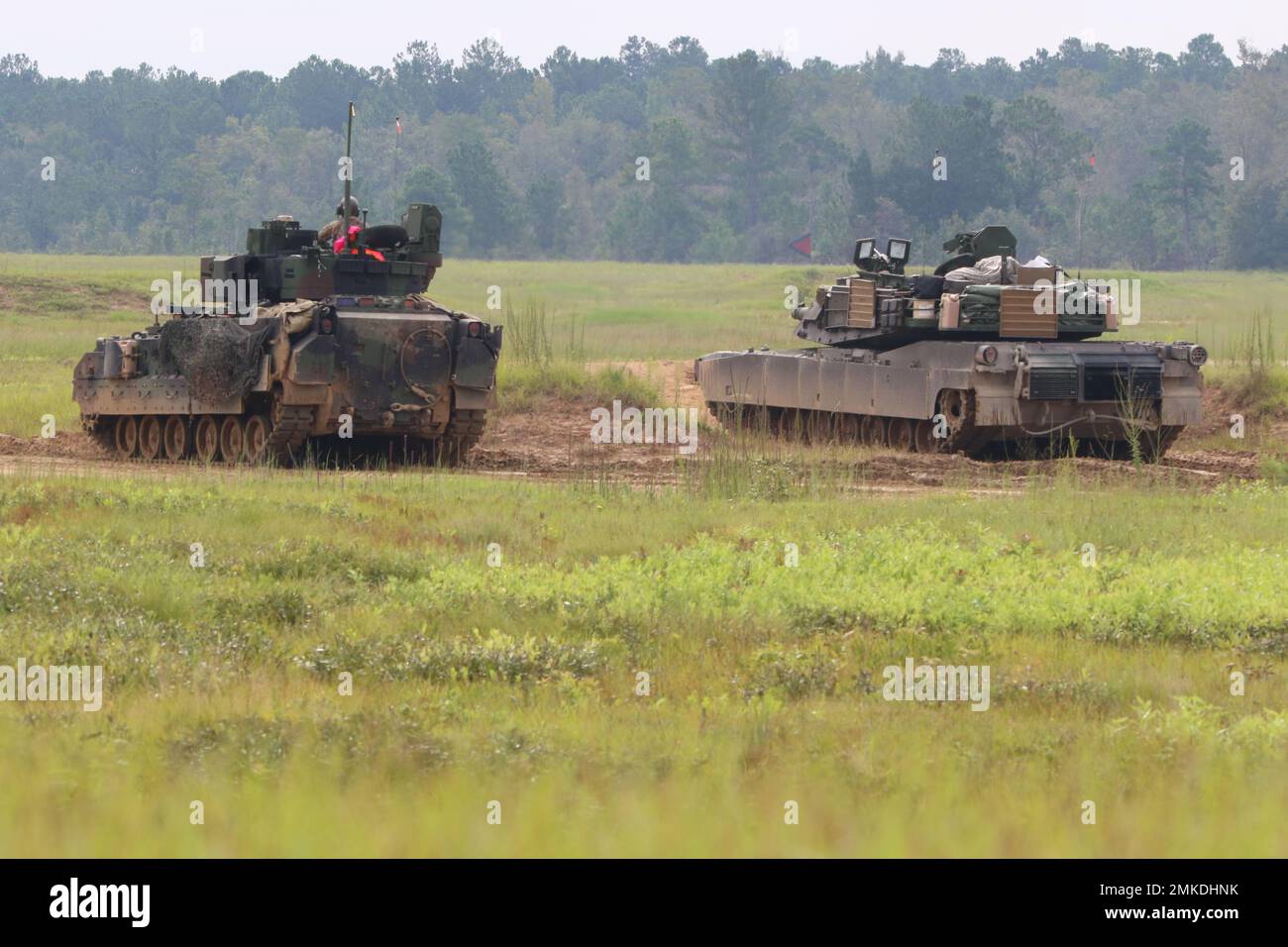 U.S. Army Soldiers assigned to the "Mustang Squadron," 6th Squadron ...