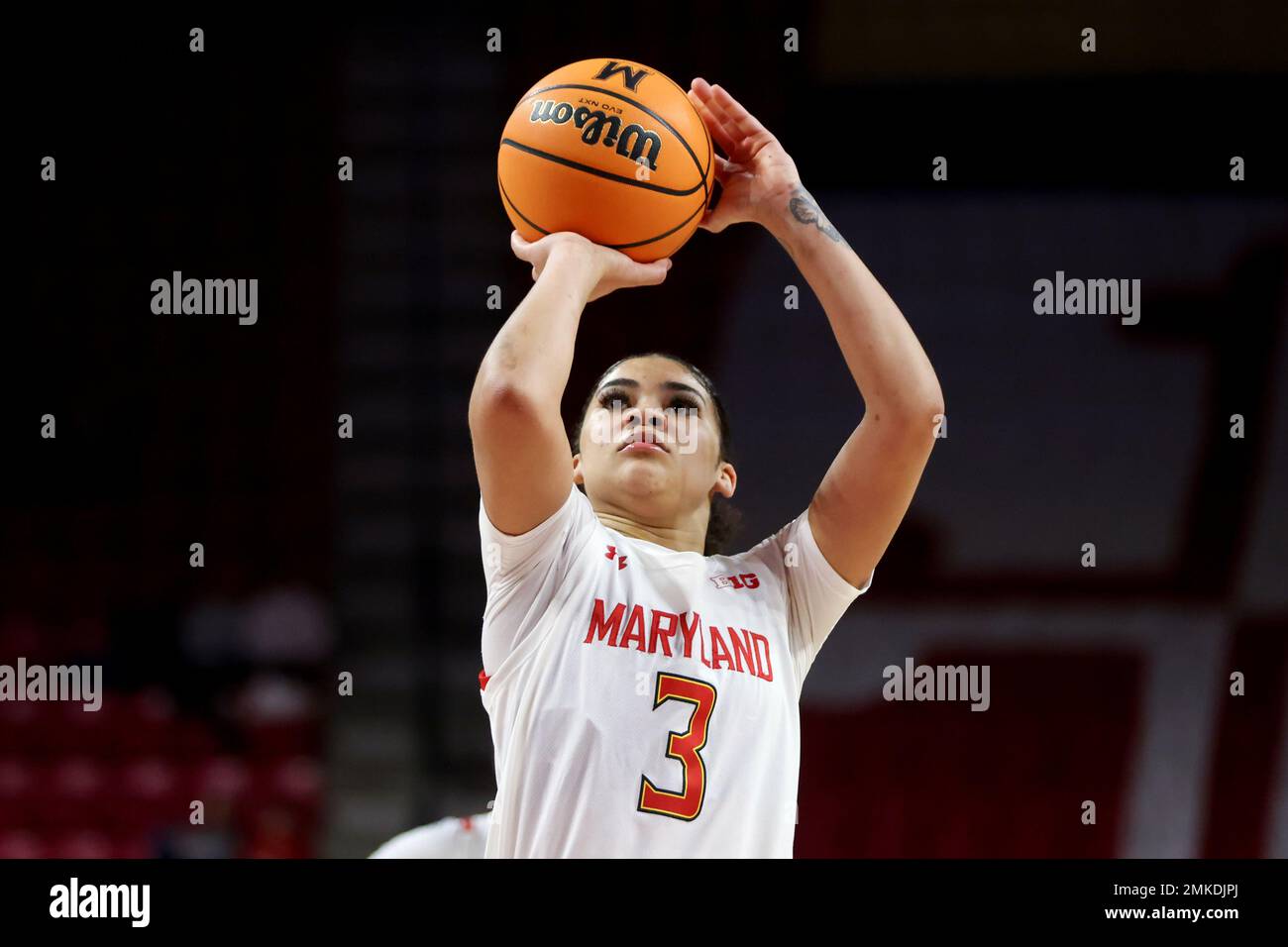Maryland guard Lavender Briggs shoots a free throw during an NCAA ...