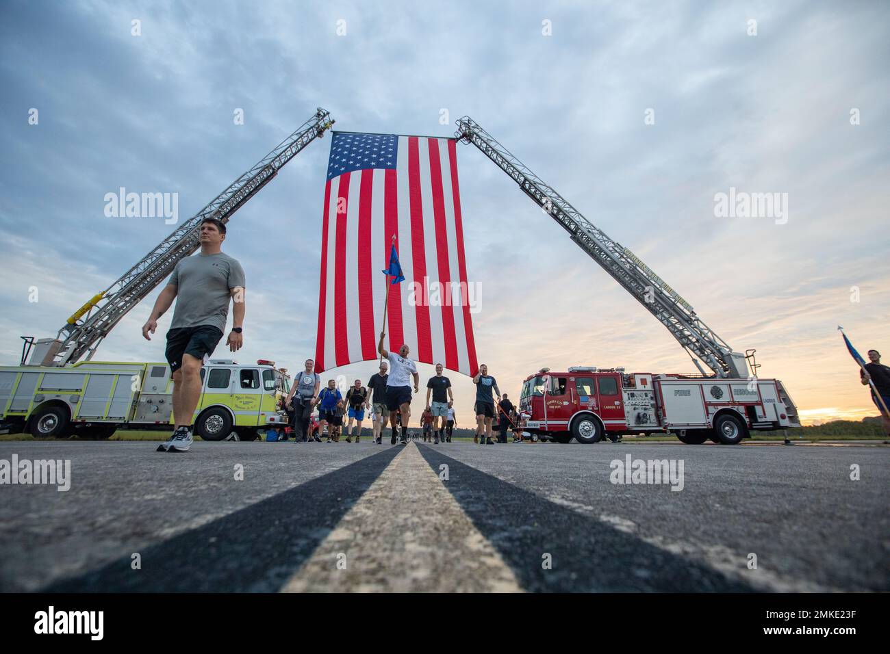 Veterans day 5k run hi-res stock photography and images - Alamy