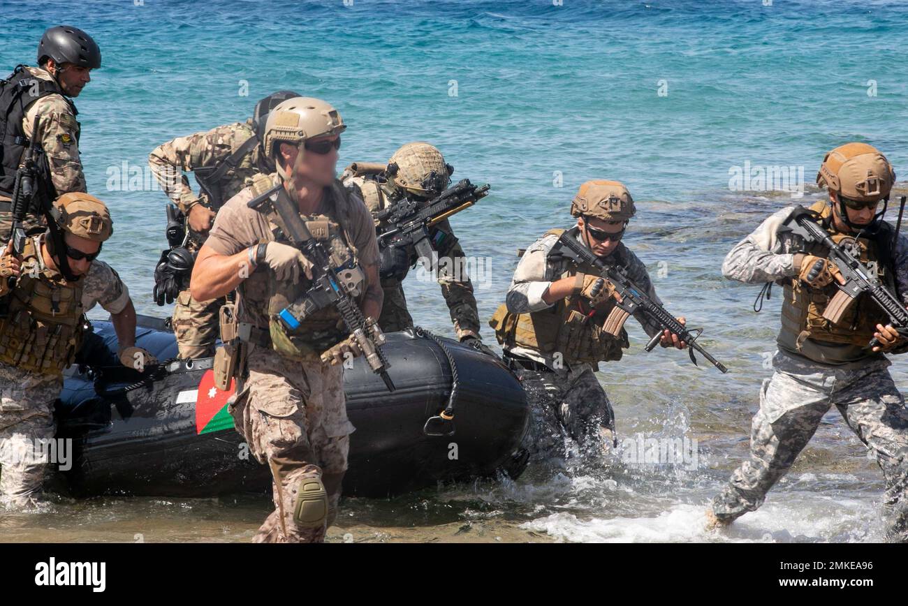 Operators with the U.S. Naval Special Warfare Group, Jordanian Maritime ...