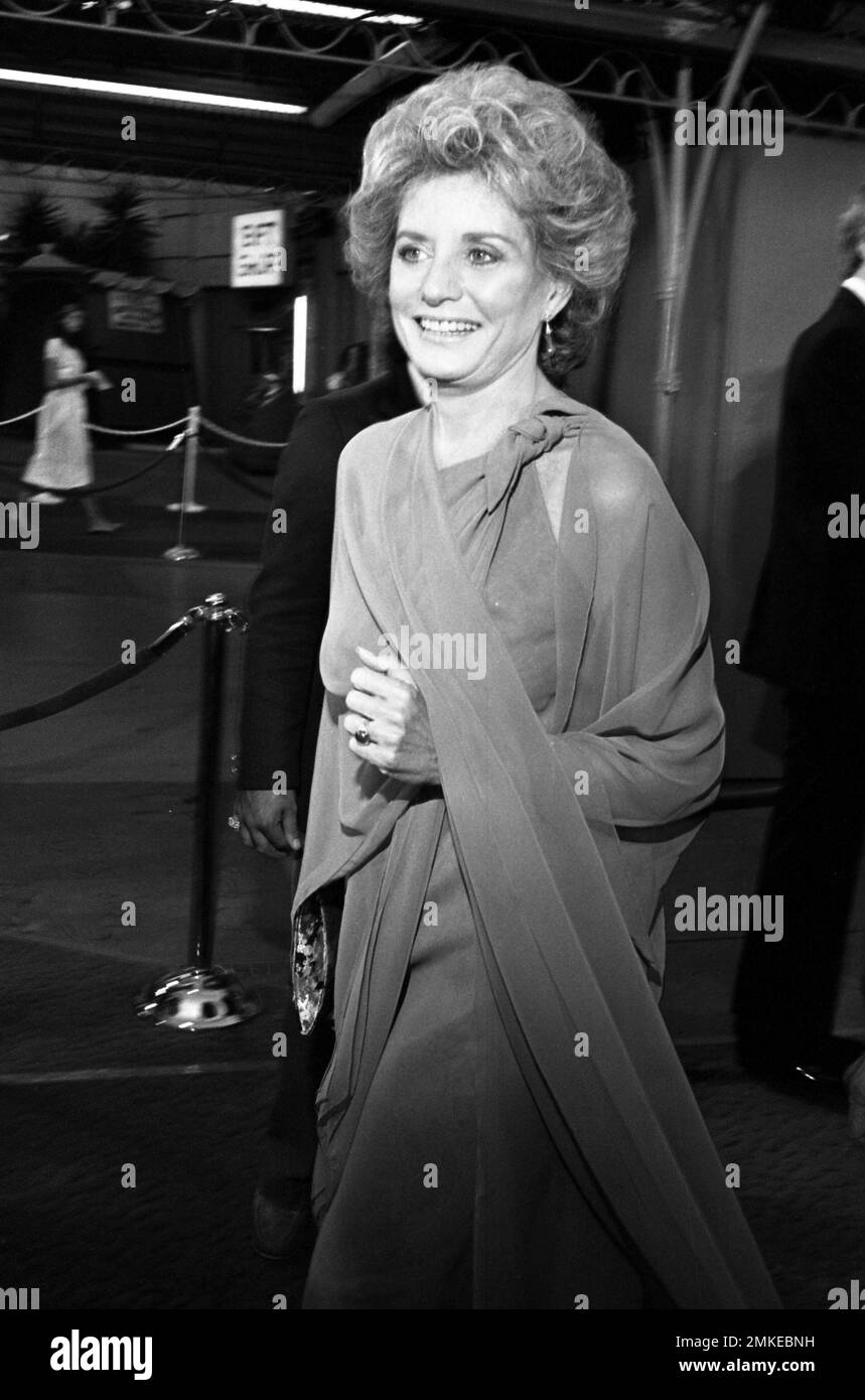 Barbara Walters at the premiere of Annie at Mann's Chinese Theater May ...