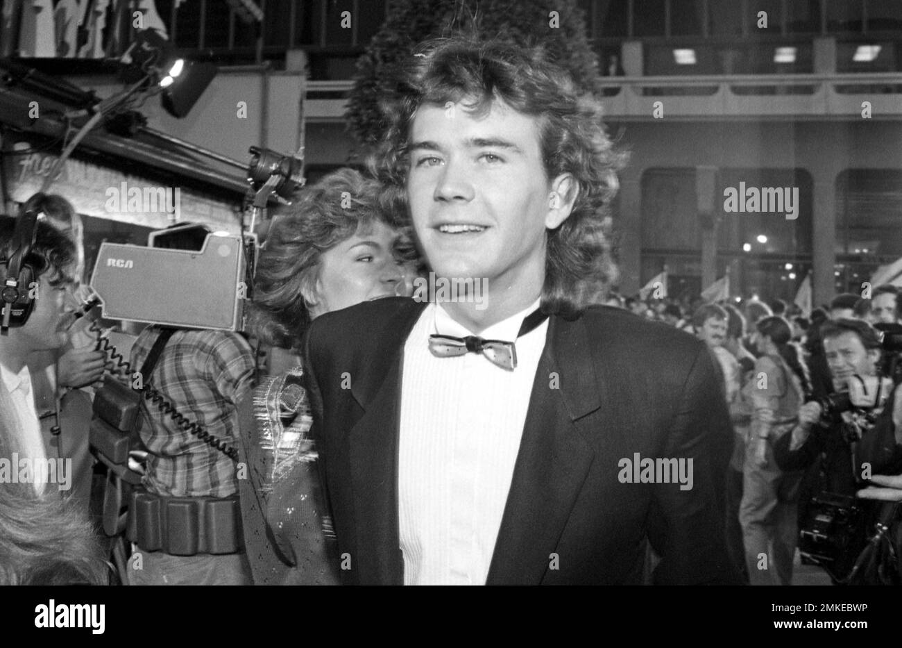 Timothy Hutton at the premiere of Annie at Mann's Chinese Theater May ...