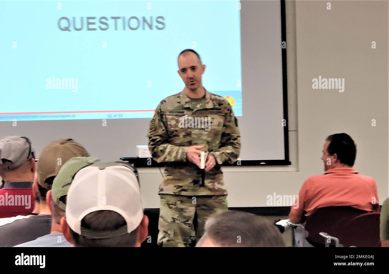 Eeo training hi-res stock photography and images - Alamy