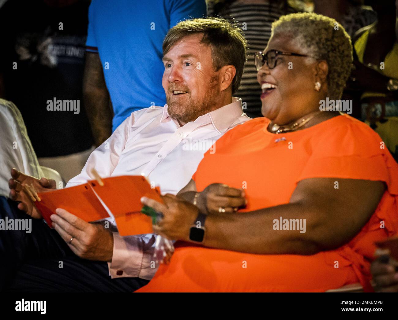 BONAIRE - King Willem-Alexander plays the Bon Ku Ne game during the ...