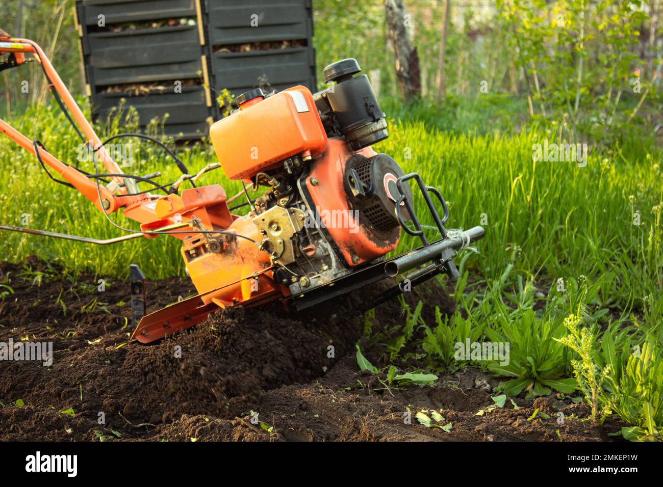 Man plows field shovel hi-res stock photography and images - Alamy