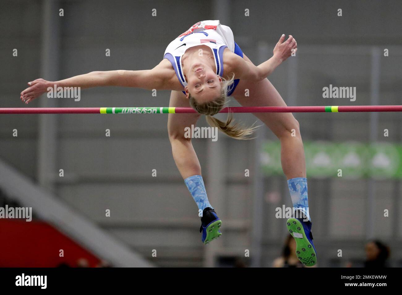 Michelle Spires, of the United States Air Force, performs in the women ...