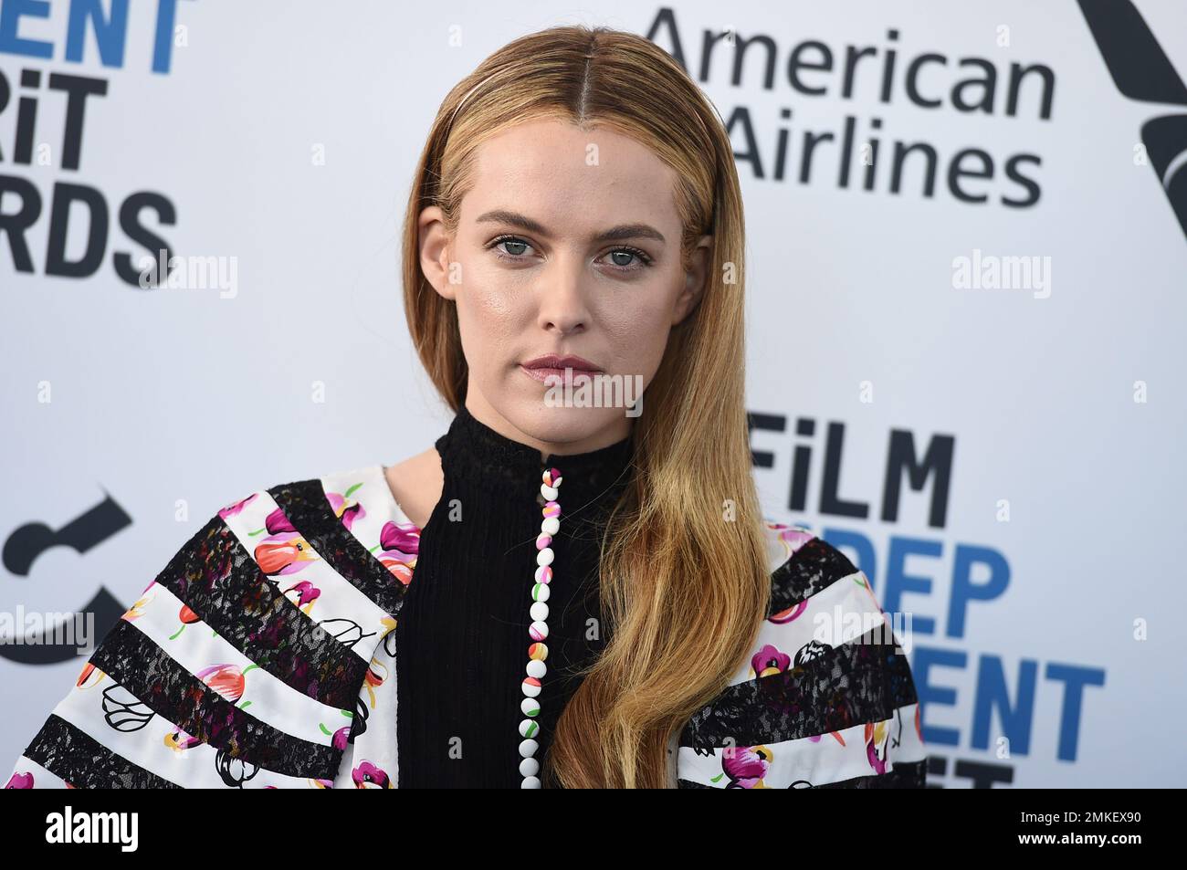Riley Keough arrives at the 34th Film Independent Spirit Awards on ...