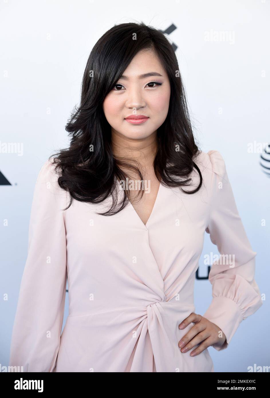 Michelle La arrives at the 34th Film Independent Spirit Awards on ...