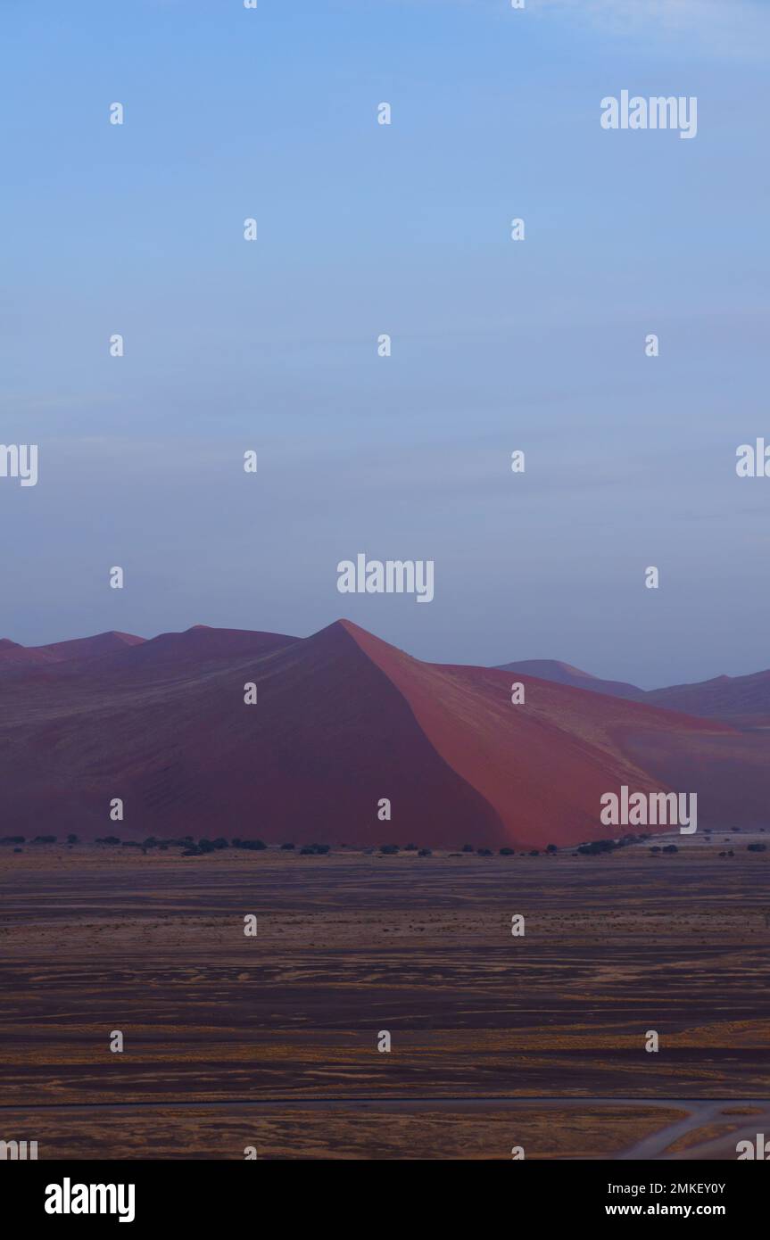The sand dunes of the Namibian desert, Africa Stock Photo - Alamy