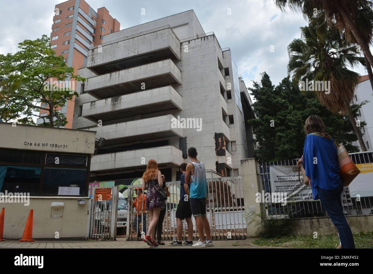 People look at the six-floor apartment building that former cartel boss ...