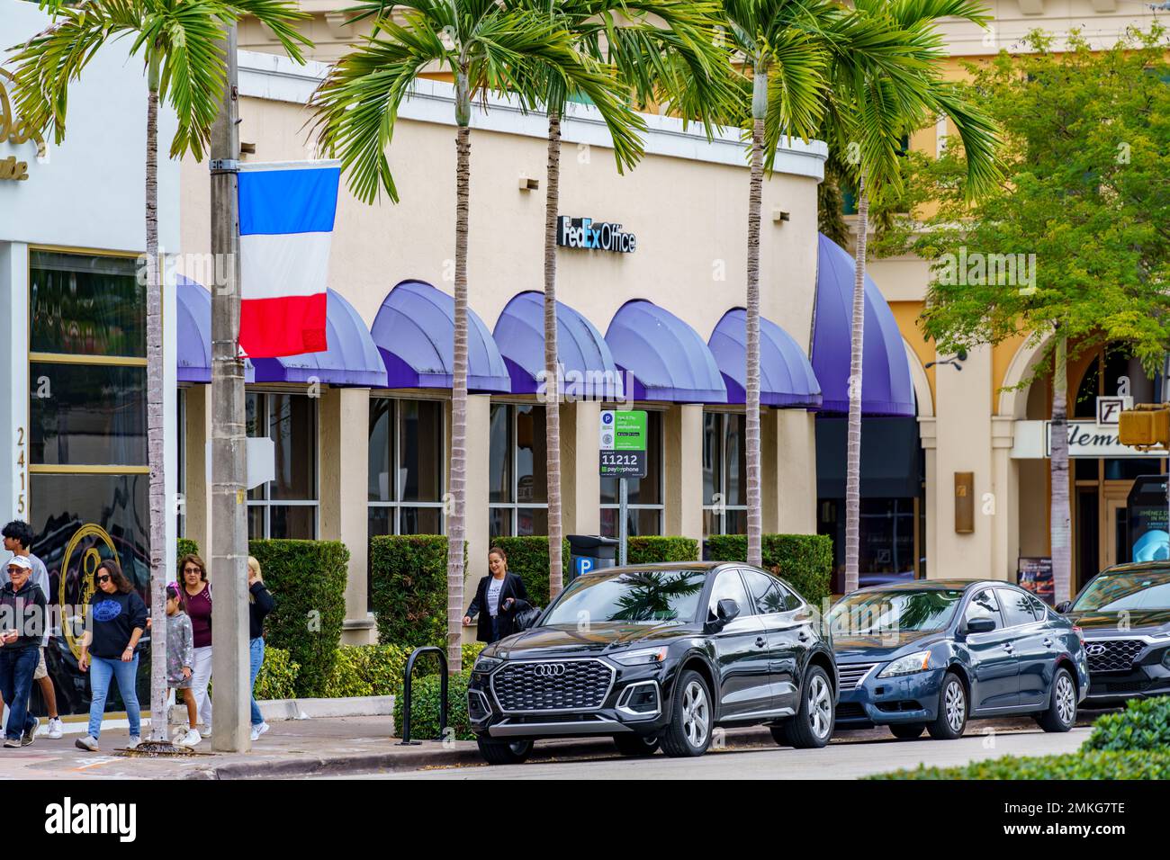 Fedex office hi-res stock photography and images - Alamy