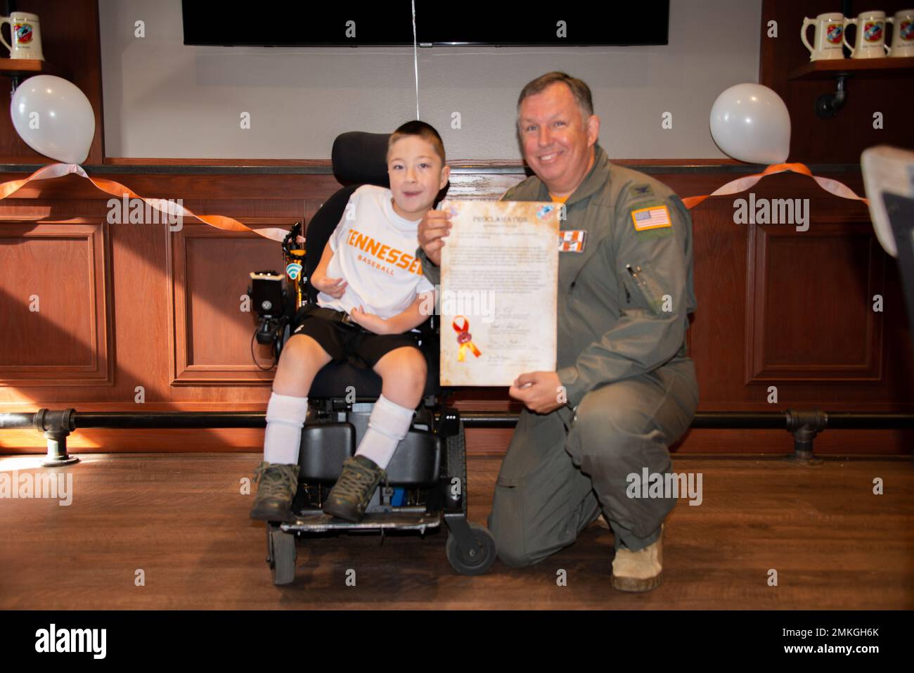 MCGHEE TYSON AIR NATIONAL GUARD BASE, Tenn.- Elliott Crabtree, age 7 ...
