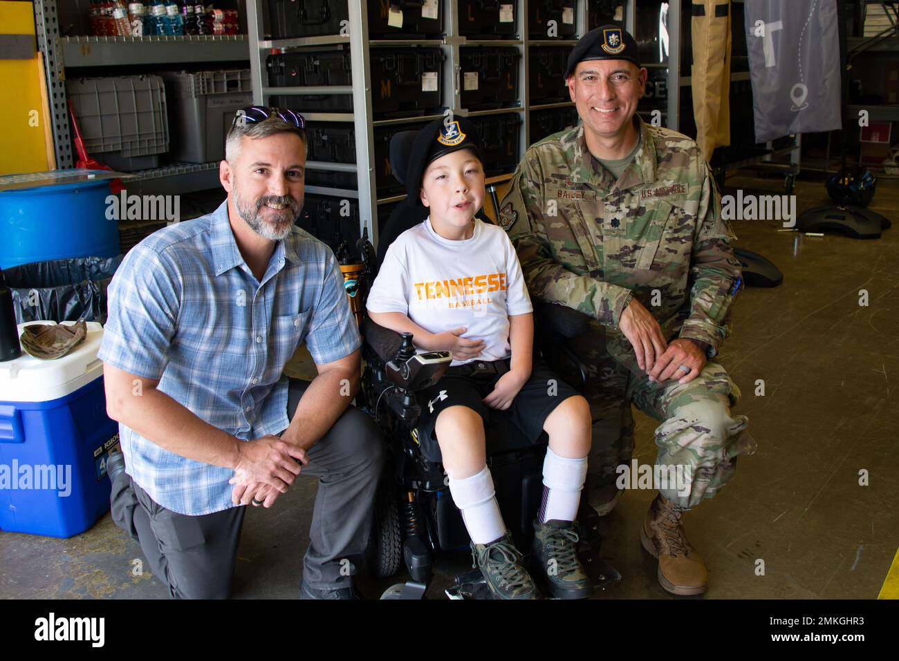 MCGHEE TYSON AIR NATIONAL GUARD BASE, Tenn.- Elliott Crabtree, age 7 ...