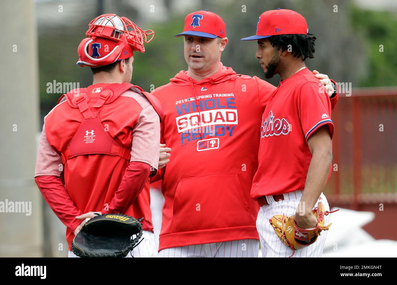 Philadelphia Phillies pitching coach Chris Young, center, talks with ...