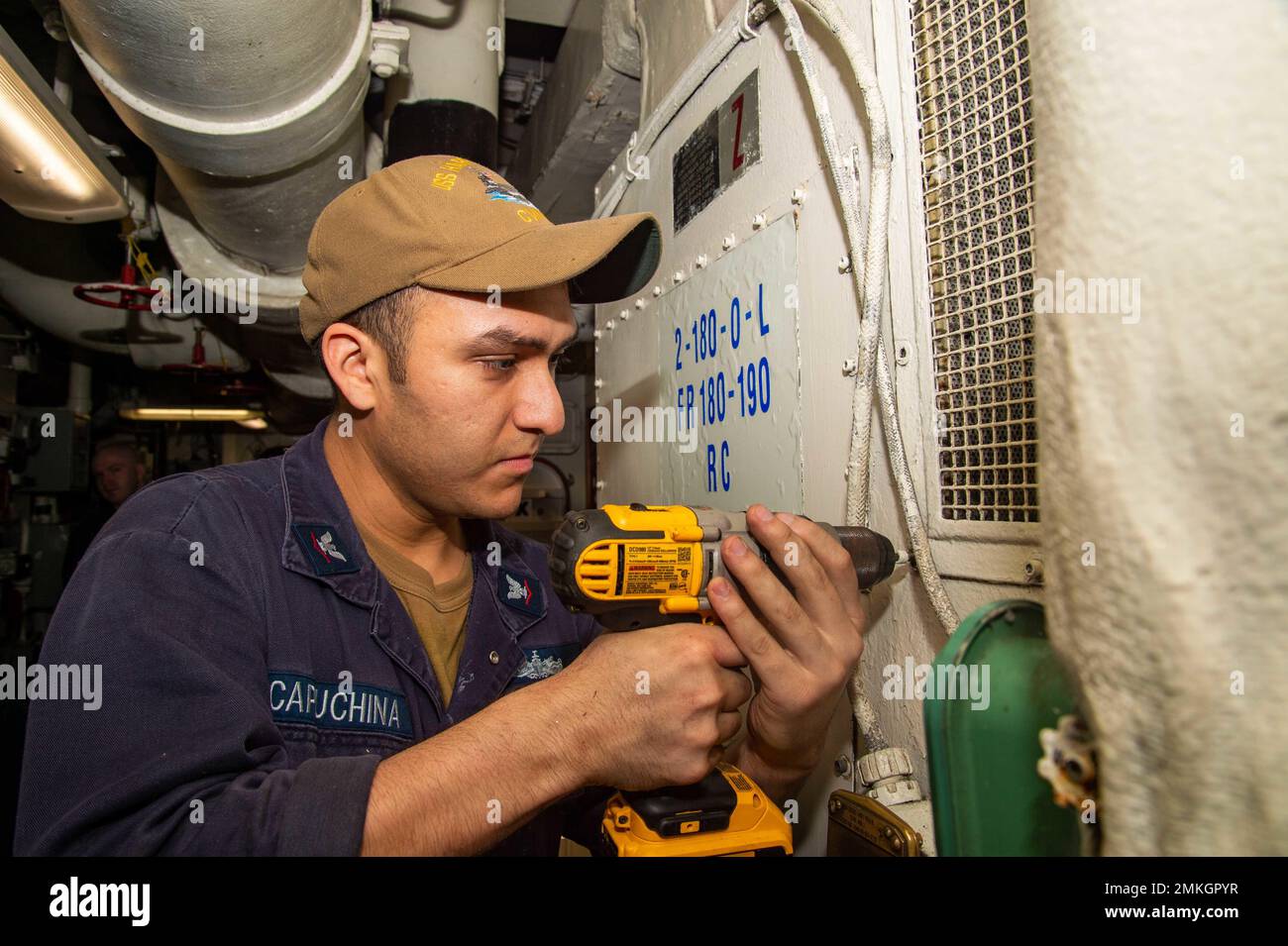 220909-N-CY569-1002 ATLANTIC OCEAN (Sep. 9, 2022) Machinist’s Mate 3rd ...