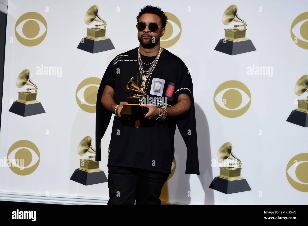 Shaggy poses in the press room with the award for best reggae album for ...
