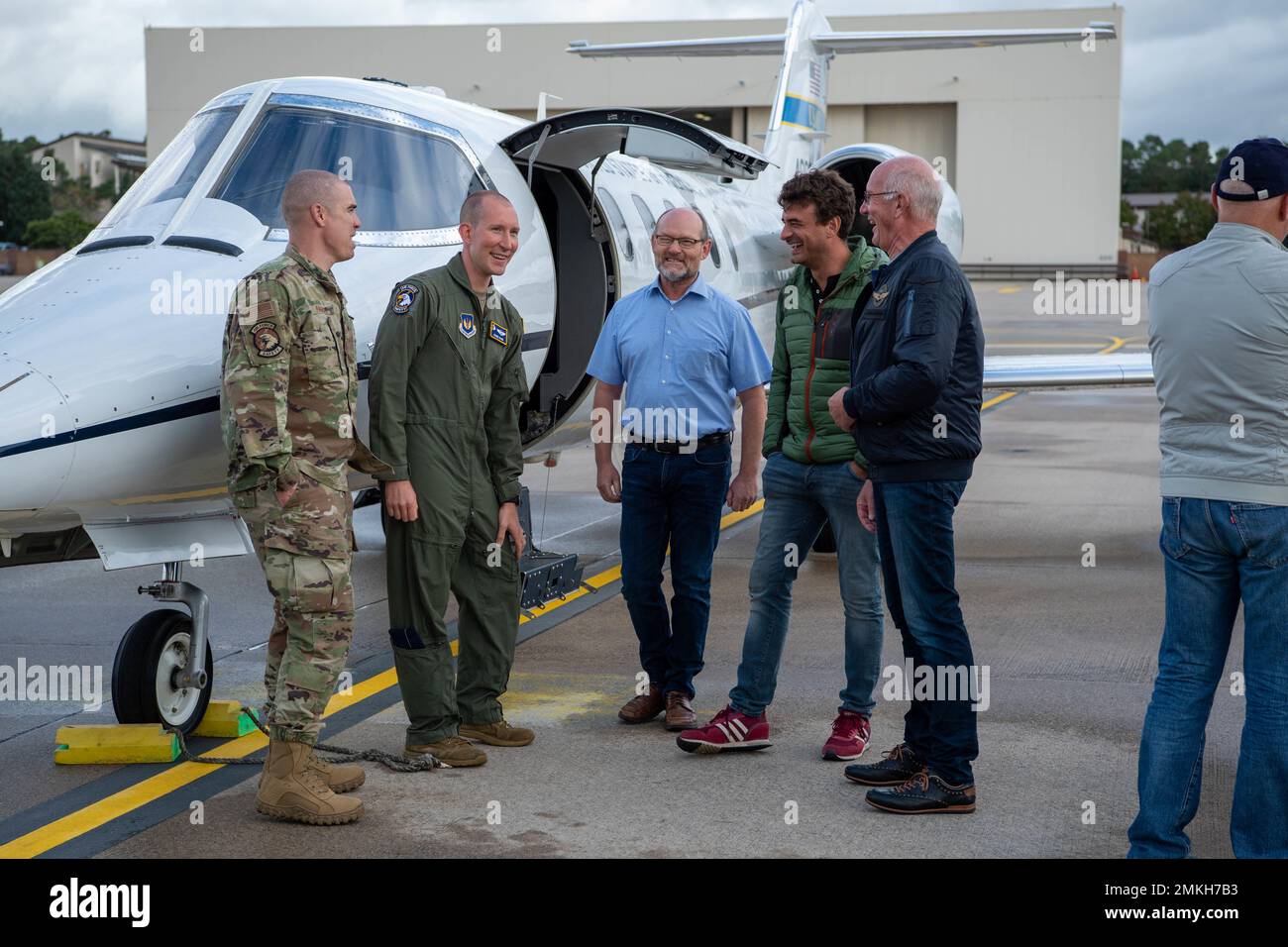 A group of glider pilots from various flying clubs in Rheinland-Pfalz ...