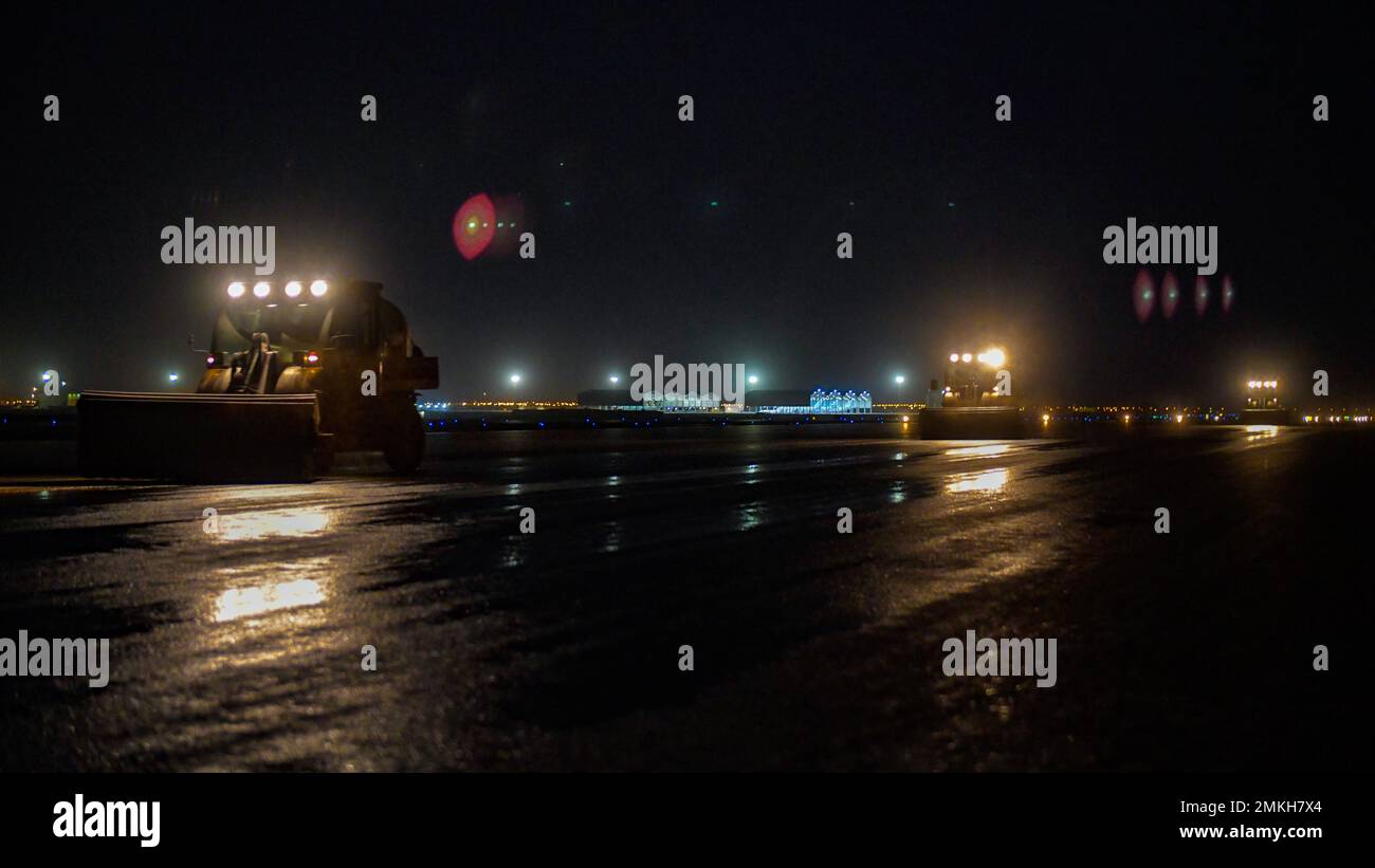 577th expeditionary prime beef squadron hi-res stock photography and ...