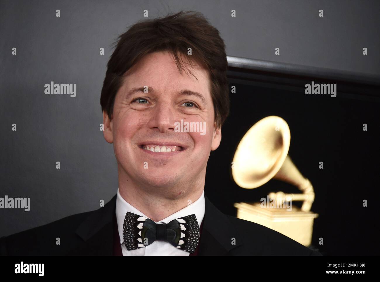 Joshua Bell arrives at the 61st annual Grammy Awards at the Staples ...