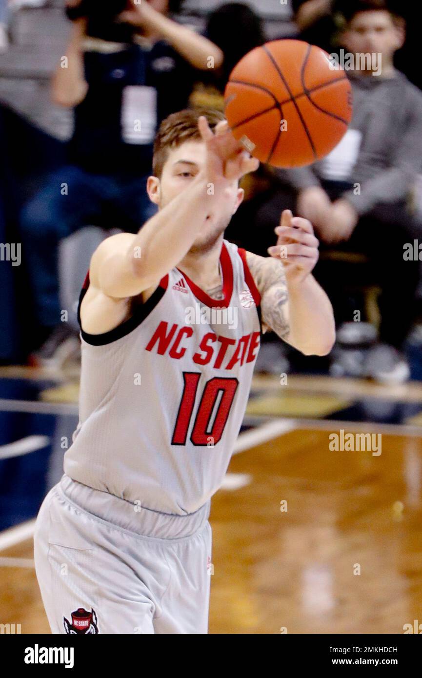 North Carolina State's Braxton Beverly (10) plays against Pittsburgh's ...