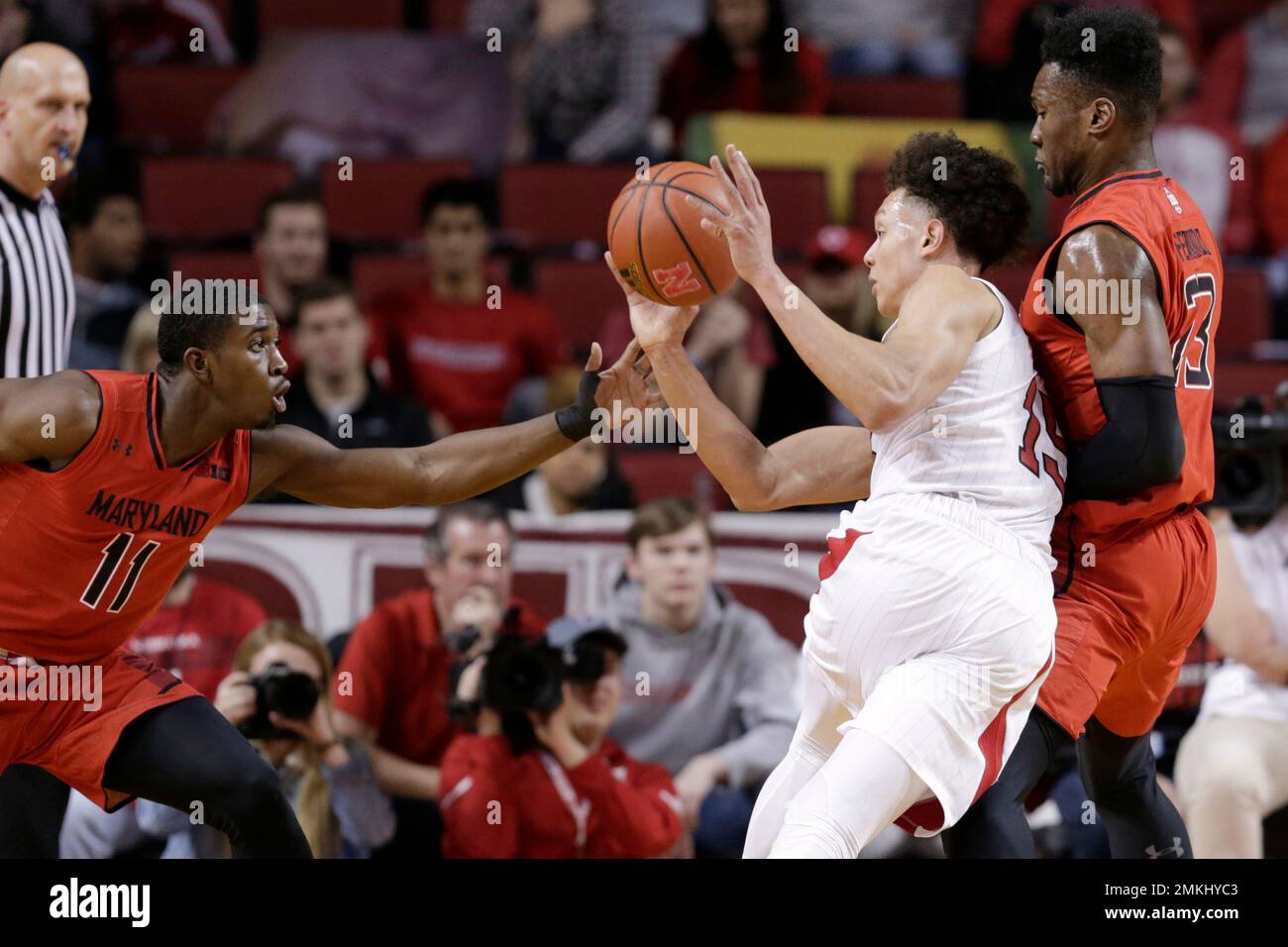 Nebraska's Isaiah Roby (15) drives to the basket between Maryland's ...