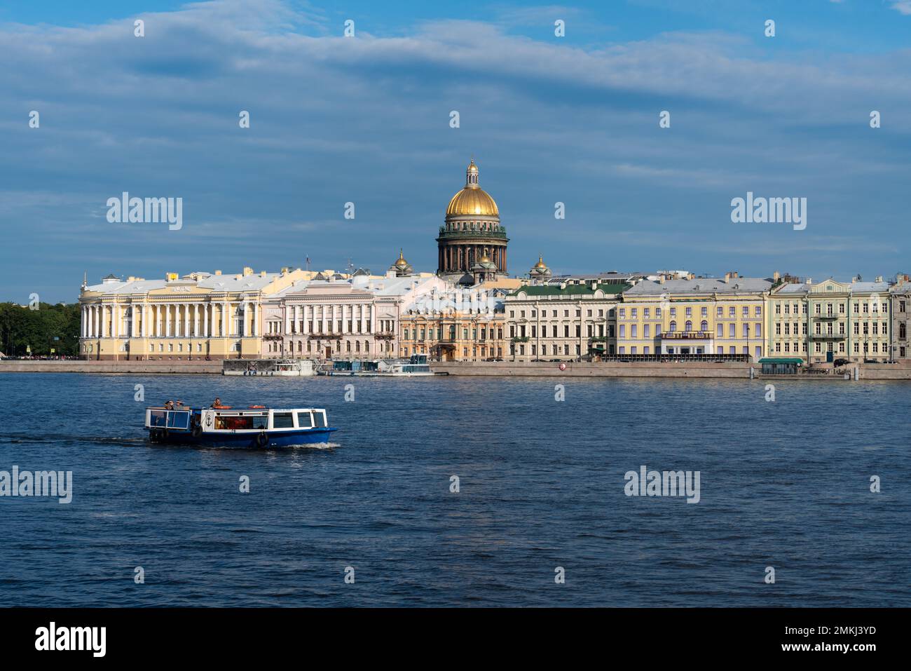 St Petersburg Neva river scenery Stock Photo - Alamy