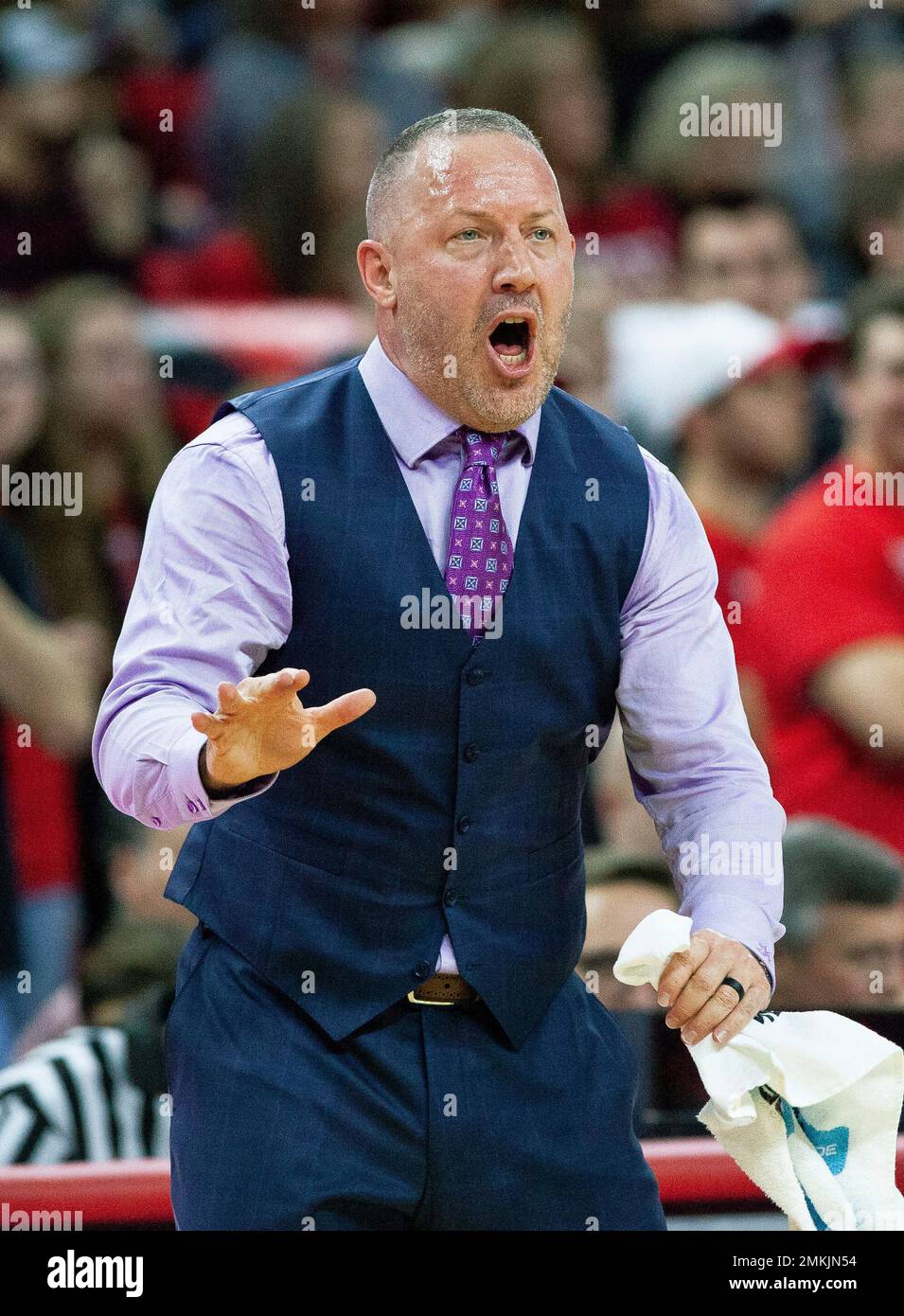 Virginia Tech Head Coach Buzz Williams directs his team during the ...
