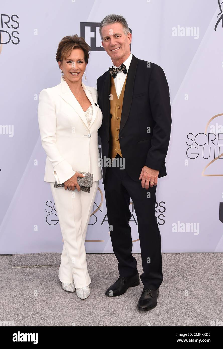 Gabrielle Carteris, left, and Charles Isaacs arrive at the 25th annual ...