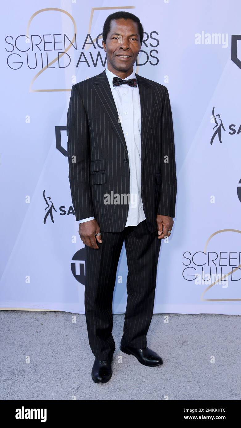 Isaach De Bankole arrives at the 25th annual Screen Actors Guild Awards ...