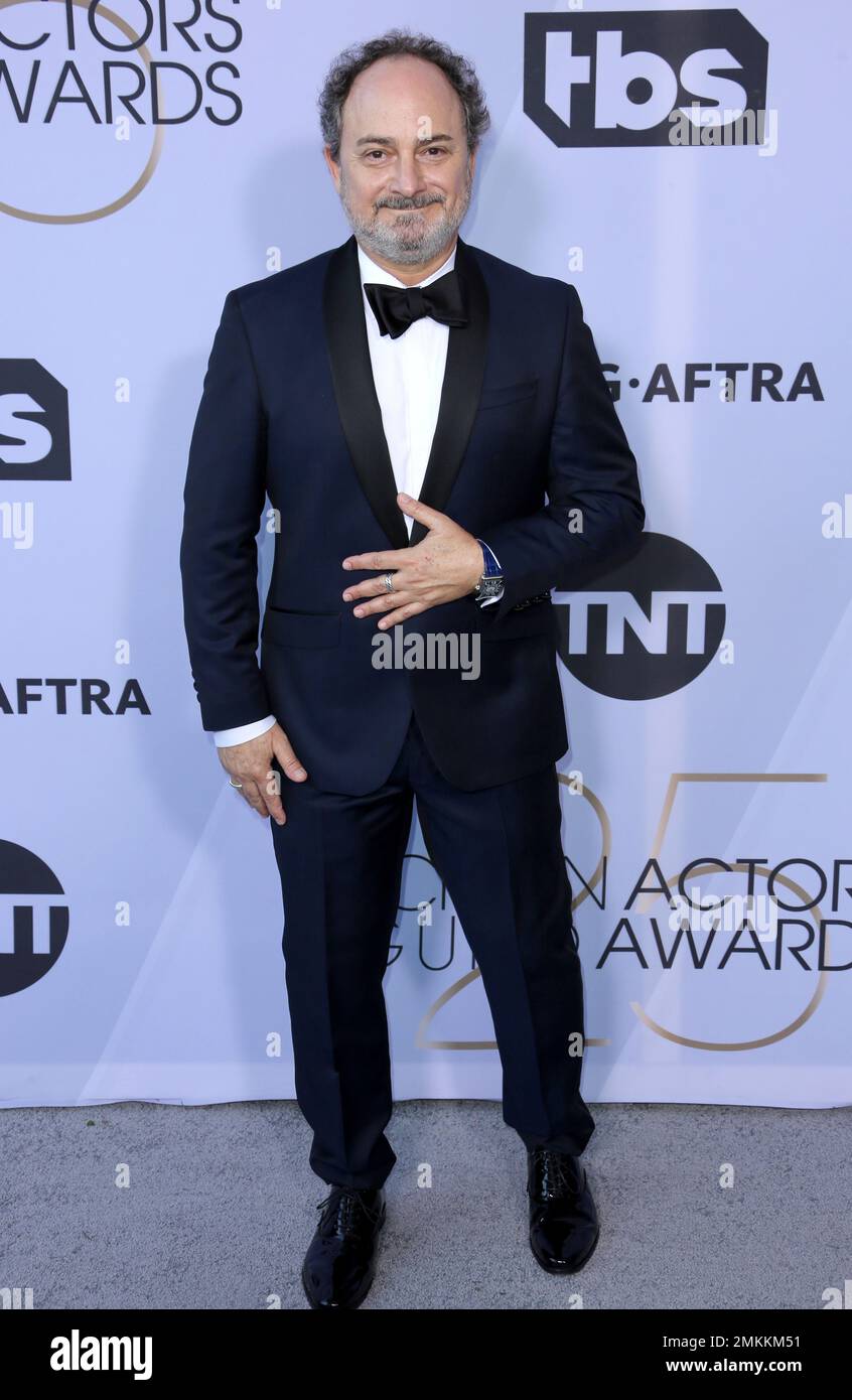Kevin Pollak arrives at the 25th annual Screen Actors Guild Awards at ...