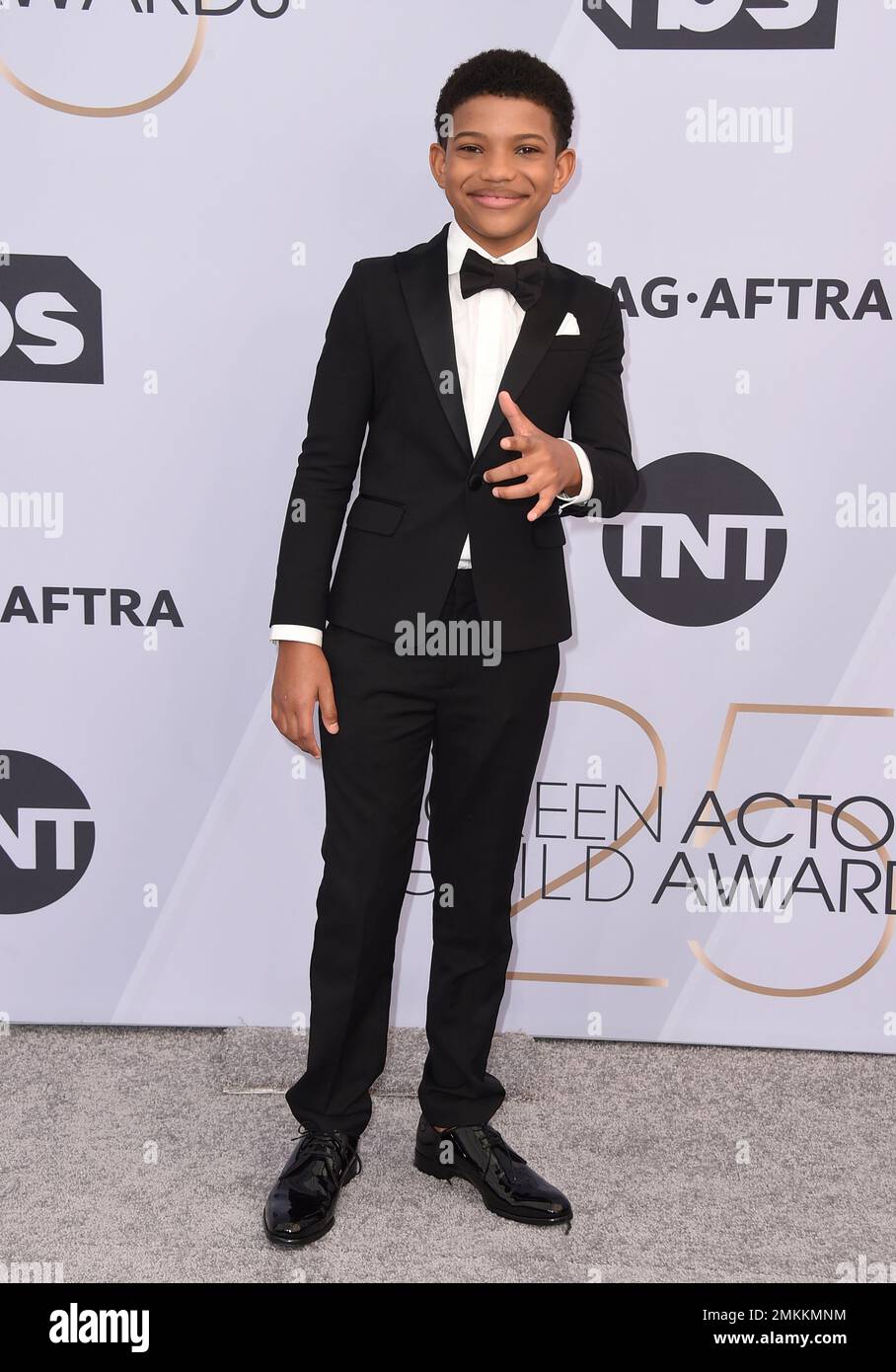 Lonnie Chavis arrives at the 25th annual Screen Actors Guild Awards at ...