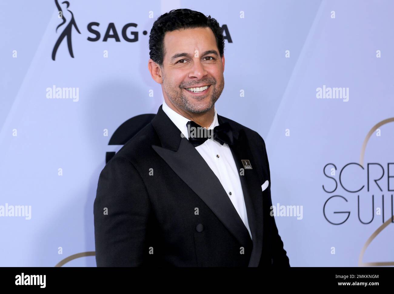 Jon Huertas arrives at the 25th annual Screen Actors Guild Awards at ...