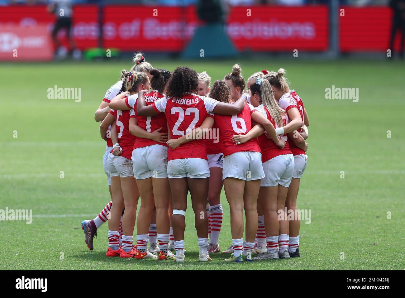 Great britain sevens rugby huddle hi-res stock photography and images ...