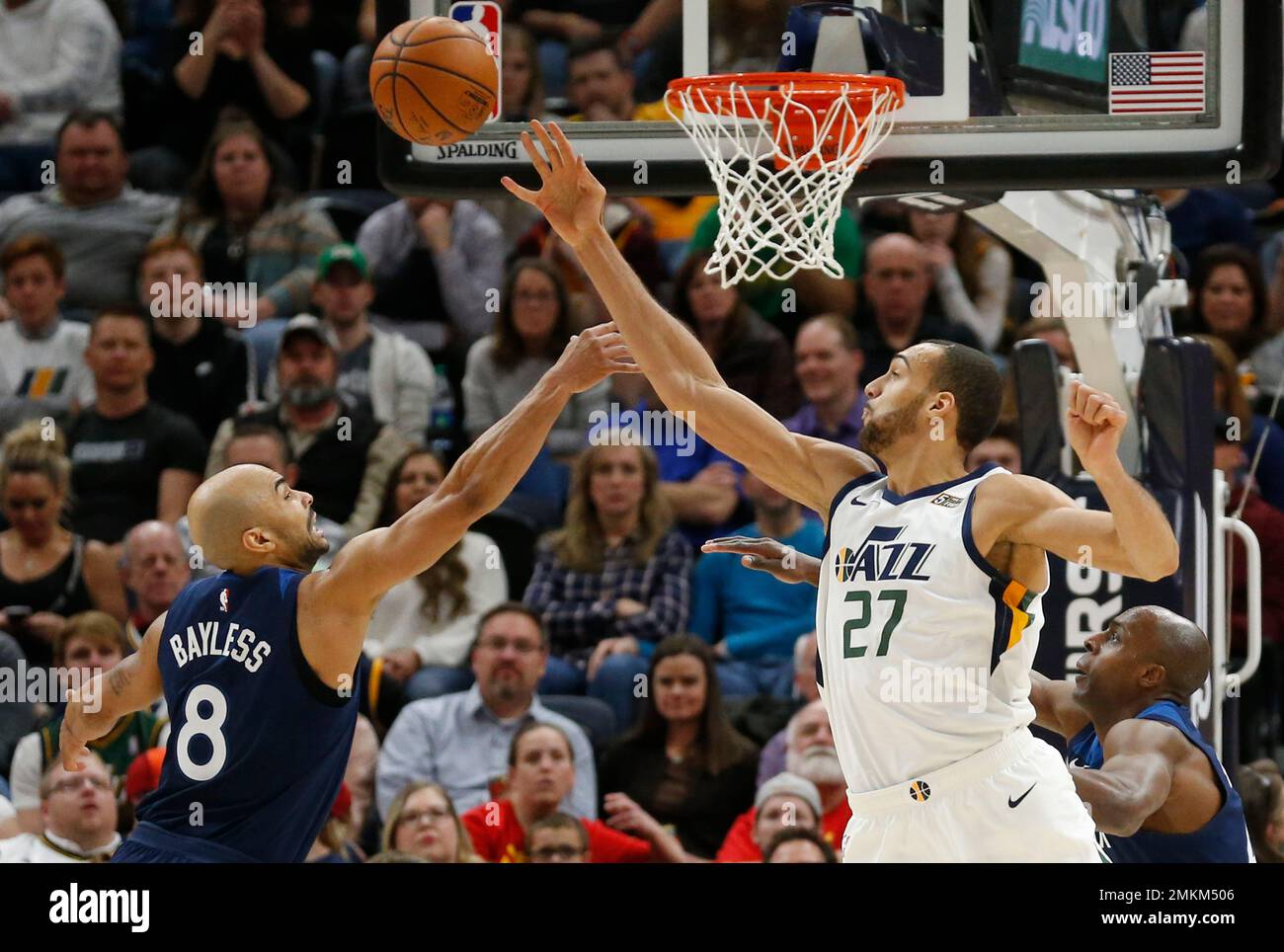 Minnesota Timberwolves guard Jerryd Bayless (8) and Utah Jazz center ...