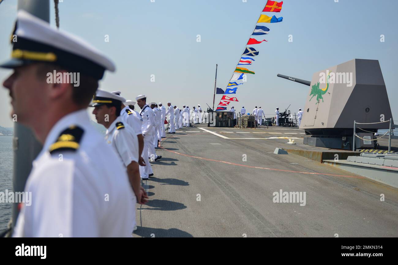 RIO DE JANEIRO (Sept. 10, 2022) Sailors aboard the Arleigh Burke-class ...