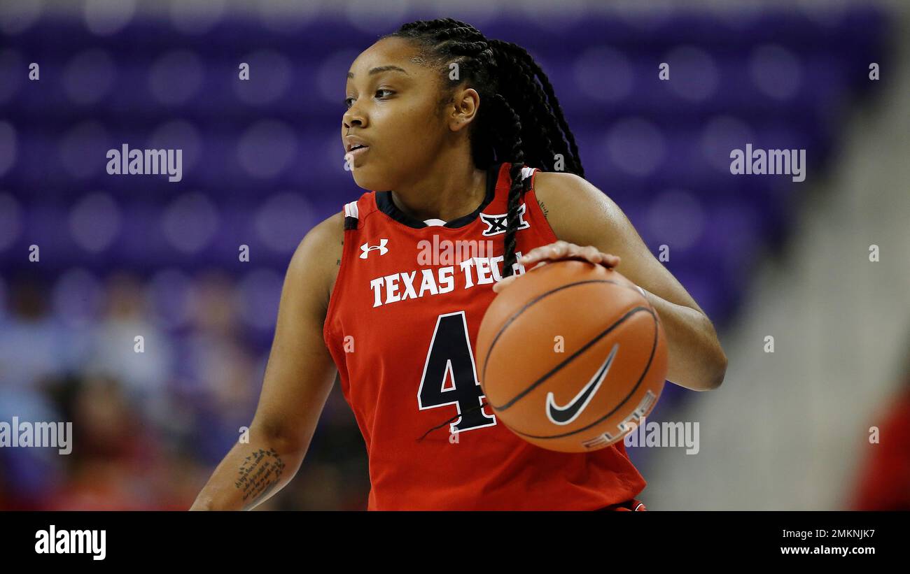 Texas Tech guard Chrislyn Carr (4) looks for an open teammate during an ...
