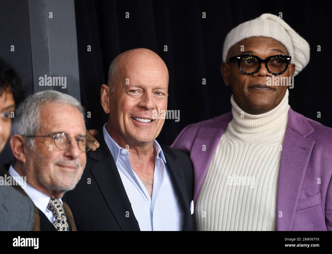 Actors Bruce Willis and Samuel L. Jackson attend the premiere of "Glass ...