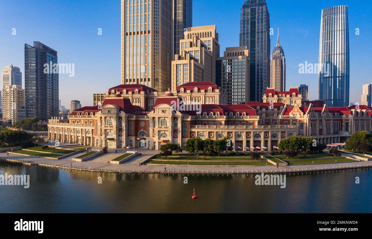 Tianjin birds hi-res stock photography and images - Alamy