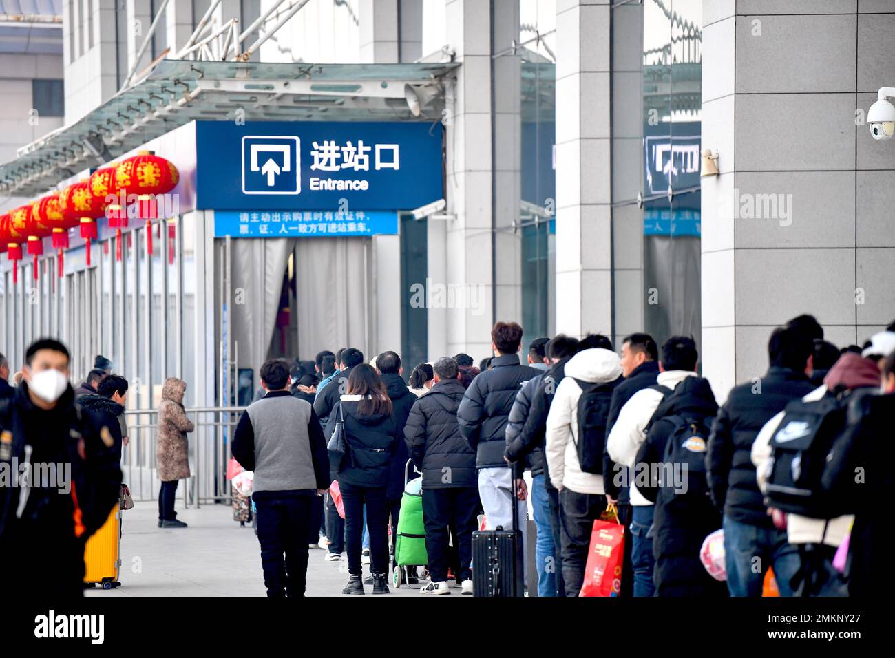 Bozhou Railway Station sees the post-holiday travel peak, Bozhou City ...
