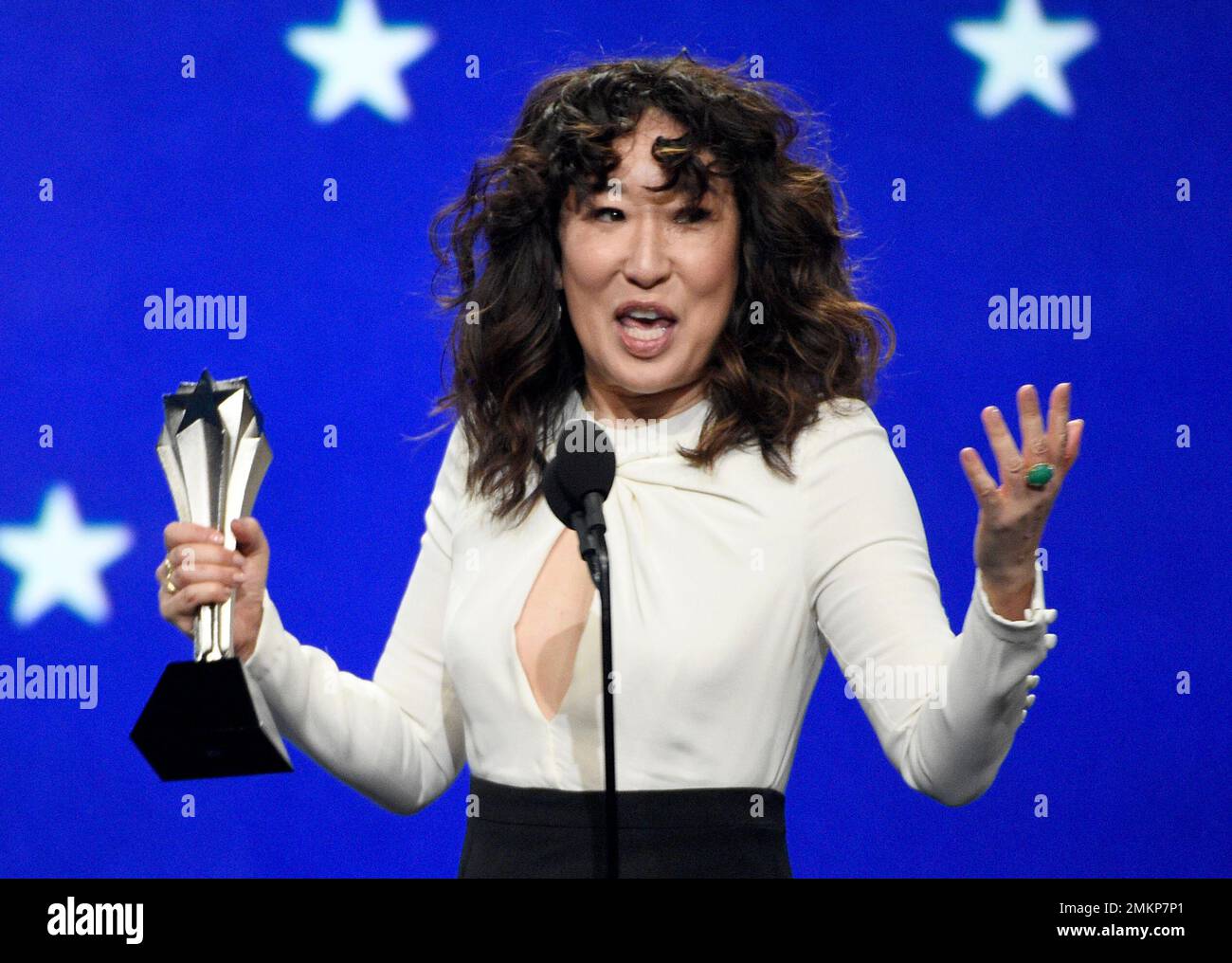 Sandra Oh accepts the award for best actress in a drama series for ...