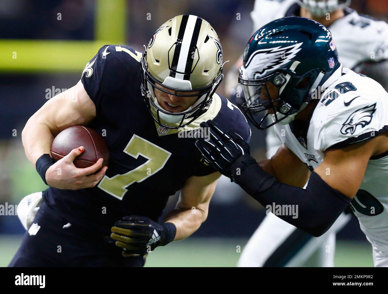 Philadelphia Eagles middle linebacker Jordan Hicks (58) hits New ...