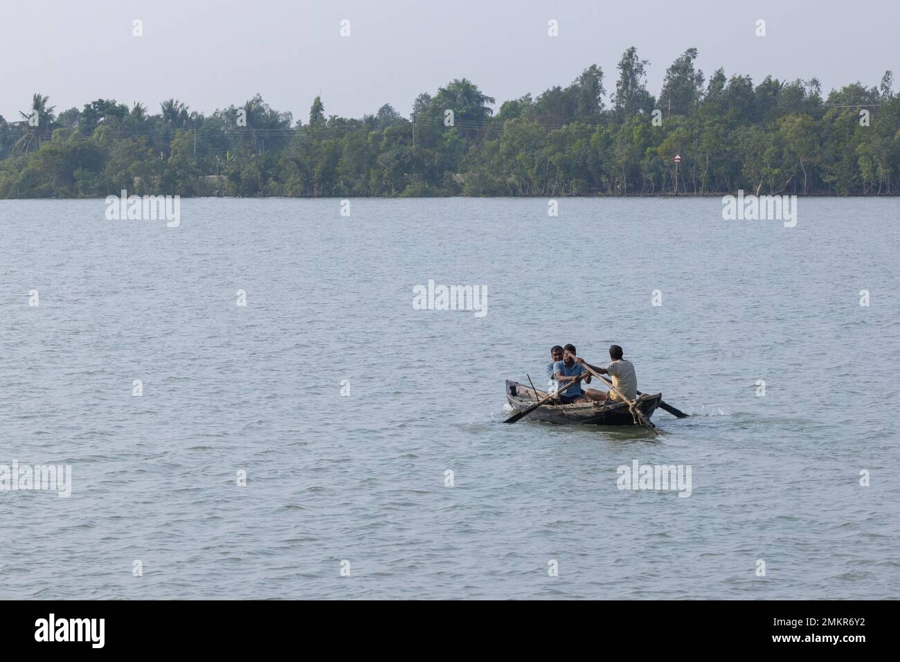 Fishing Boat plying on the river in Sunderbans Delta (West Bengal ...