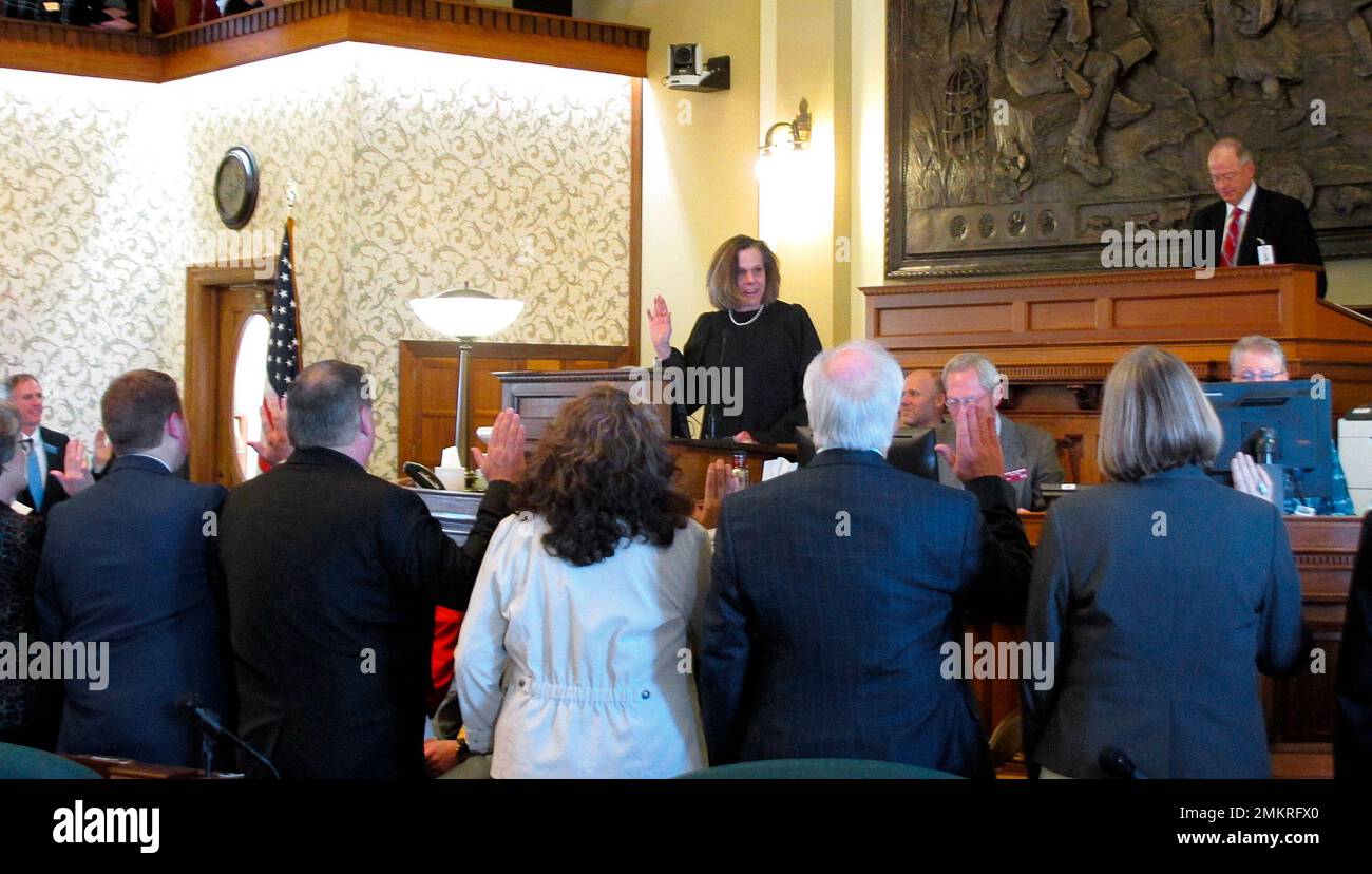 Montana Supreme Court Justice Laurie McKinnon swears in new state ...