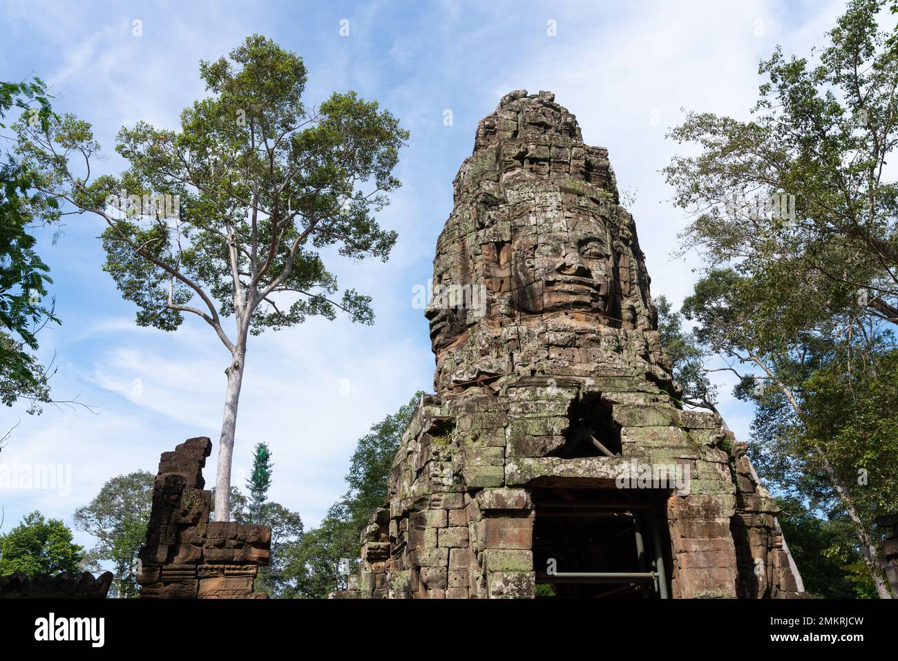Tower cloth long temple hi-res stock photography and images - Alamy